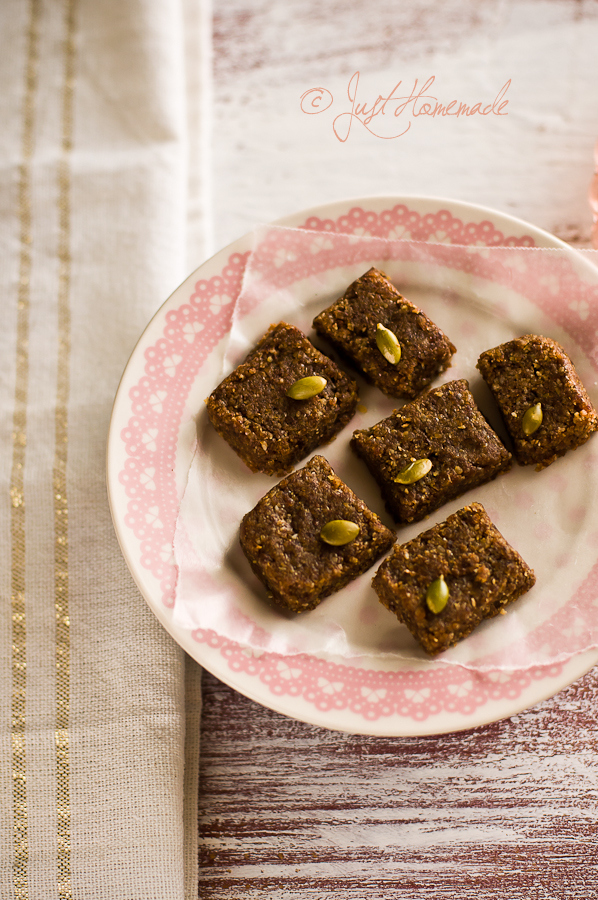Akhrot Khajoor Burfi | Walnut Date Burfi - Just Homemade