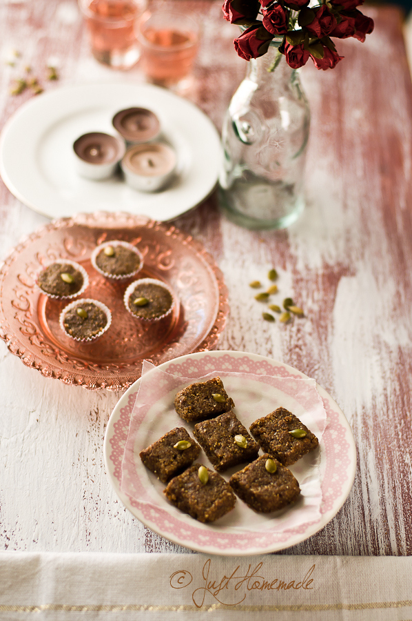 Akhrot Khajoor Burfi | Walnut Date Burfi - Just Homemade